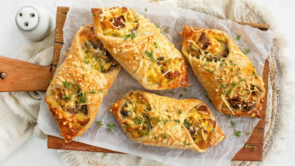 Pecanbroodjes van bladerdeeg - Makkelijk recept - LeukeRecepten